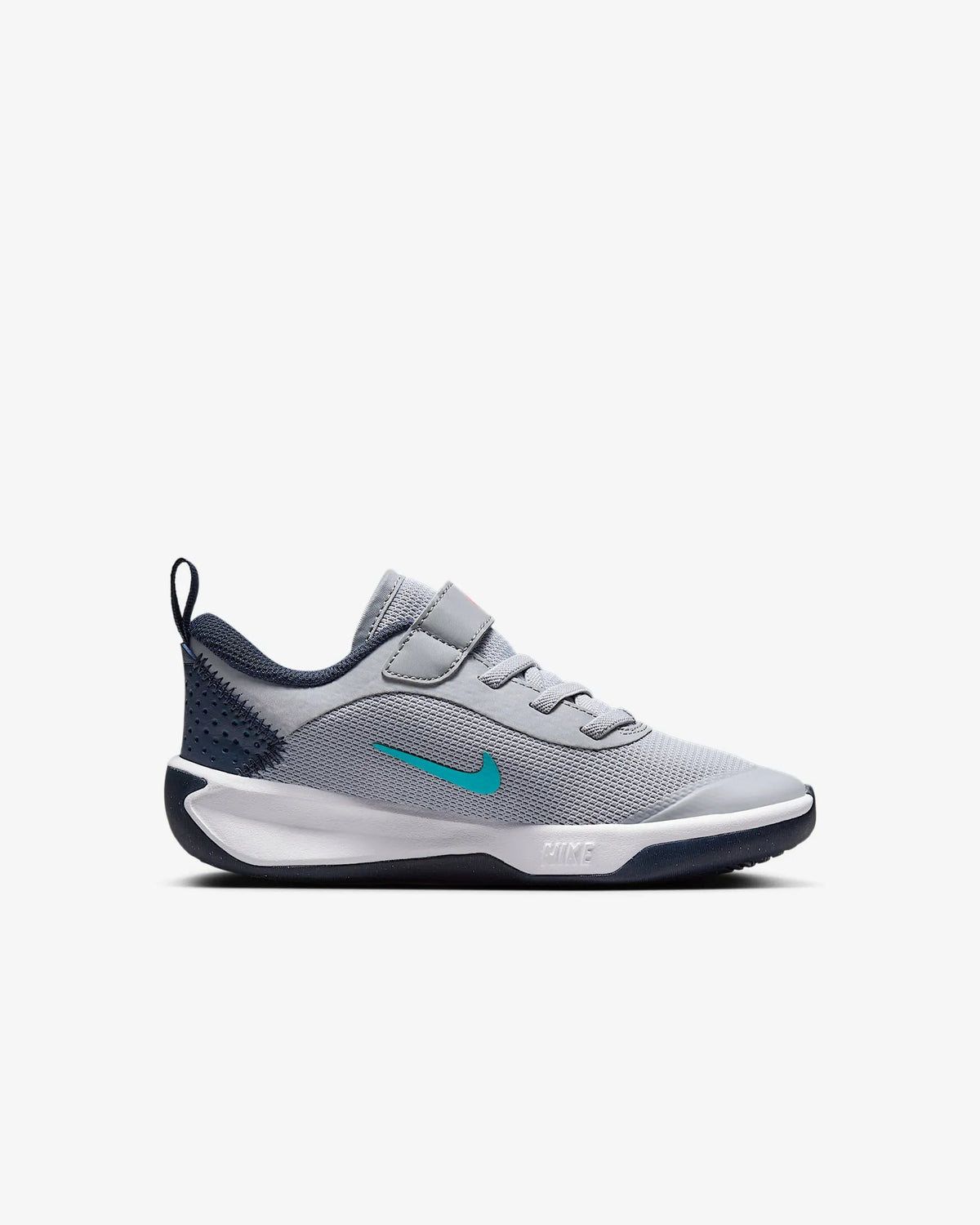 Nike Omni Multi-Court Basketball DM9026-010 Shoes